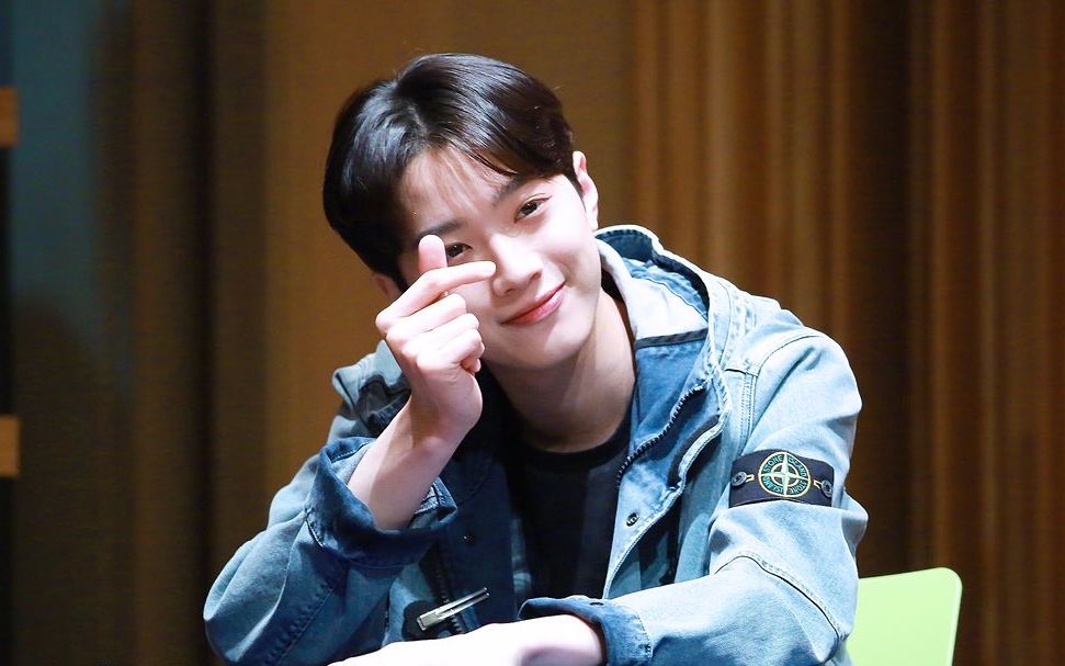 人生第一次拆箱视频啦~