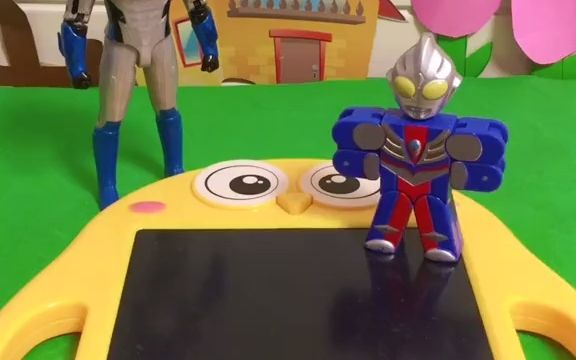 ##奥特曼#热门#手工#童年#泡泡机#动画#玩具