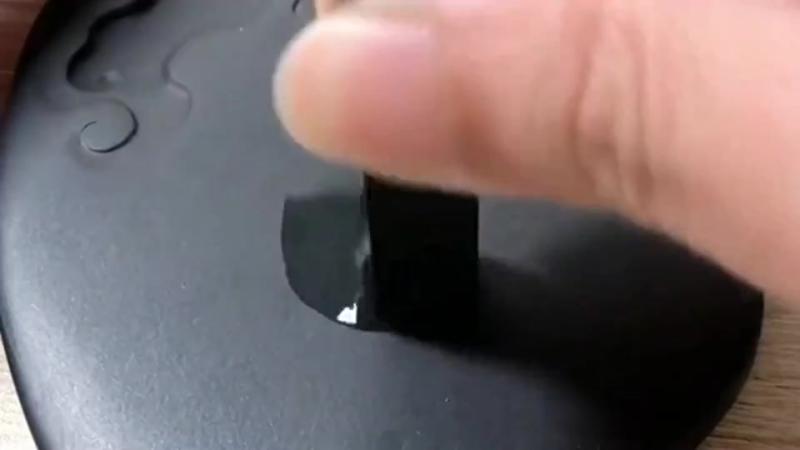 估计九零后都不知道砚台是怎么磨墨的,给大家展示一下!