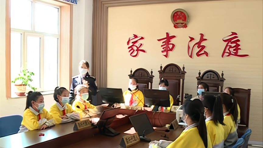 齐齐哈尔市甘南县妇联开展未成年人普法活动