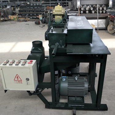 如何把工地废旧模板开发在利用?诚浩机械废旧模板四面锯来帮忙