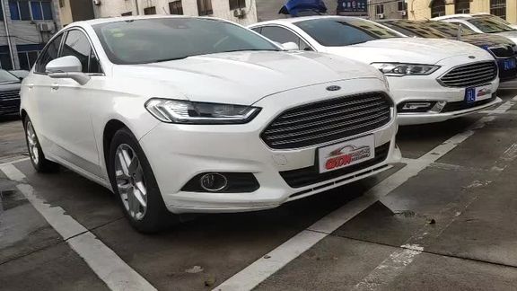 镇江两款蒙迪欧新老款刷ECU升级,准备开始。改了刹车,轮毂,卡钳,动力...