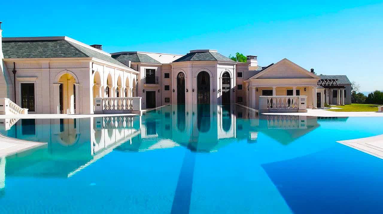 好喜欢这样的房子,这装修设计的太漂亮了