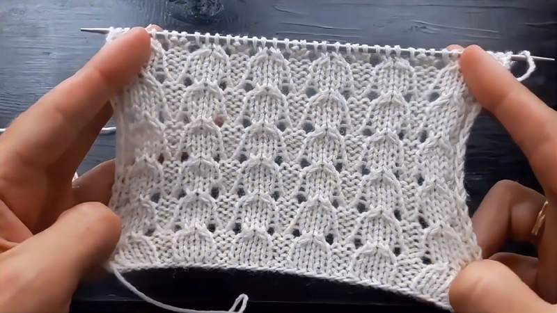 织围巾时,谁还用复杂的针法,1个正针,1个反针,就够了