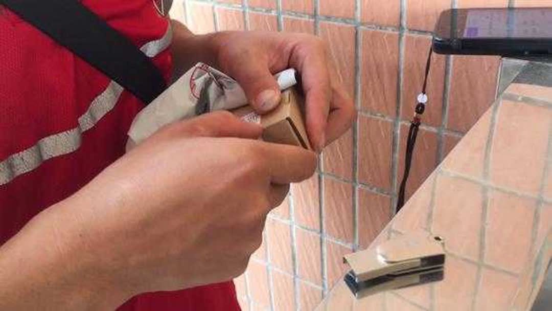 手机读卡器一直连接不上,跟客服反馈说可以换新,某东服务还不错