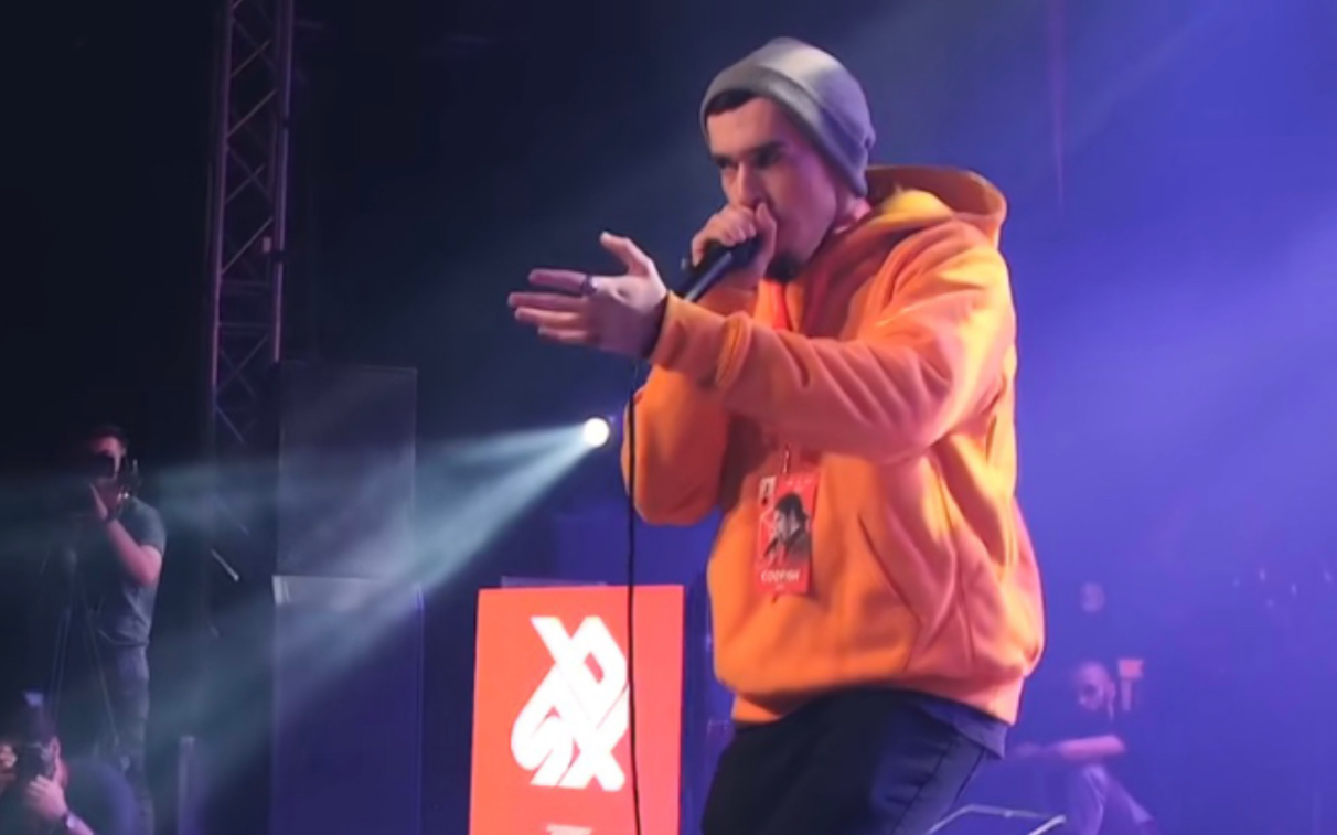 菜鸡模仿codfish爆炸liproll