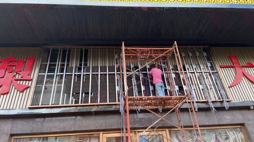 户外p5高清全彩施工现场,#户外p5全彩#户外led屏