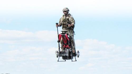 不走寻常路,会飞的平衡车,采用喷气发动机,最高时速达130公里