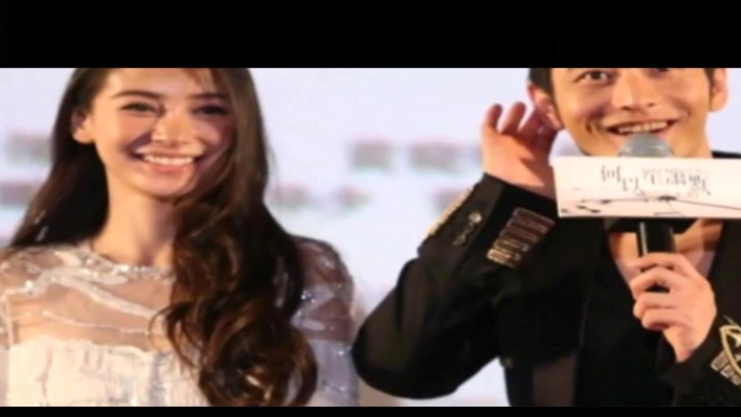 黄晓明微博晒与杨颖Angelababy结婚证baby甜蜜转发