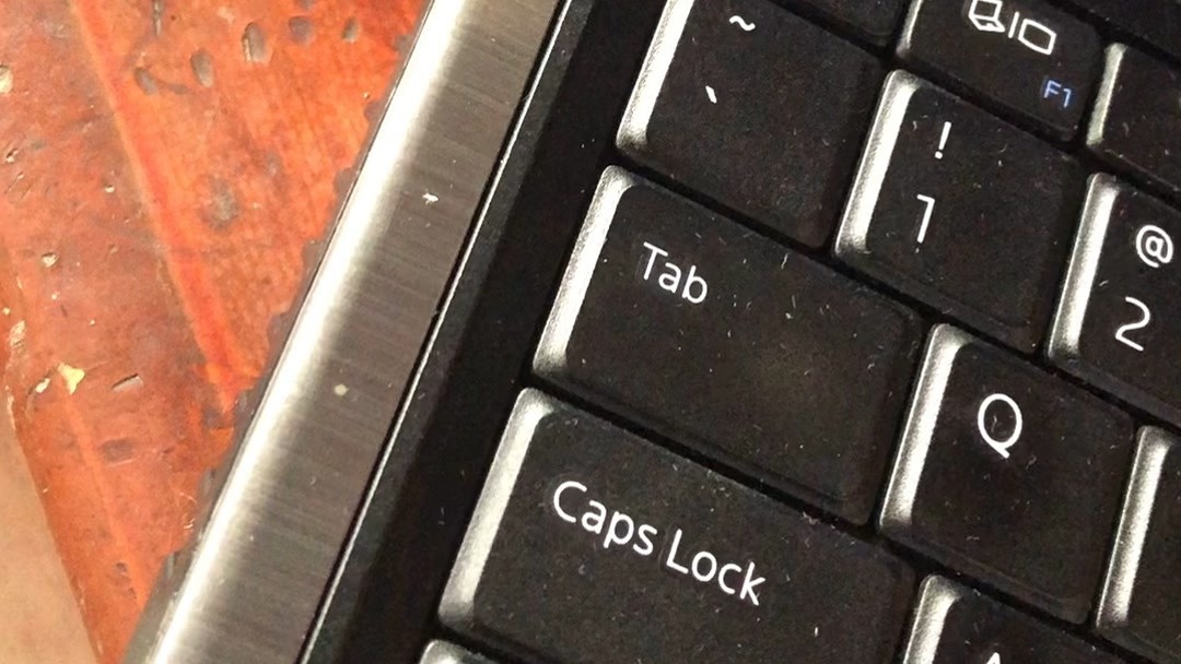 笔记本充不上电 充电器插上显示 电源已接通,未充电