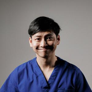 美式整脊曹医生 