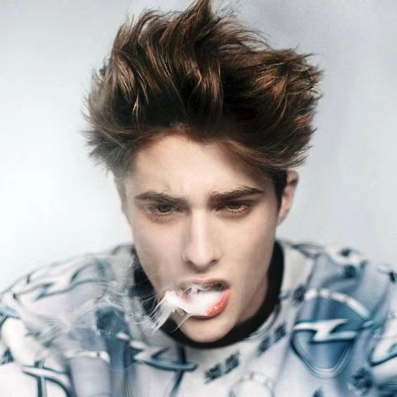 痞影人科莱昂233 