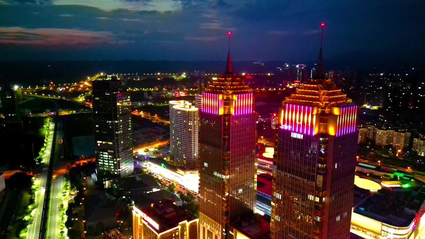 #广西dou知道 用你现有的文化描述桂林的夜景吧