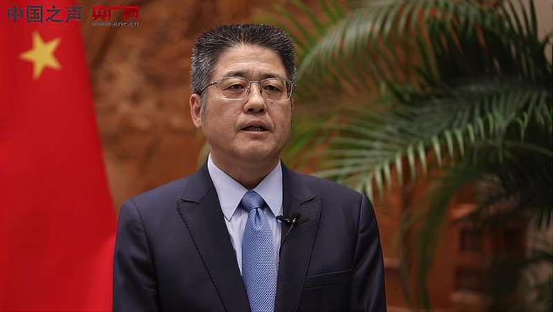 ...主席倡导全球事务由各国一起商量着办 治理体系由大家携手建设 发展...