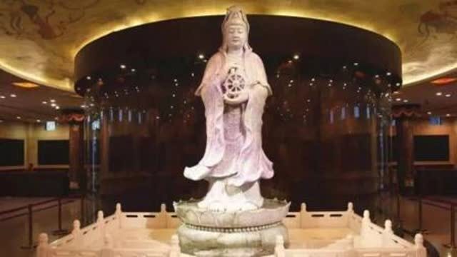 中国最贵的翡翠观音，估值9.68亿，看完都觉得佛光普照