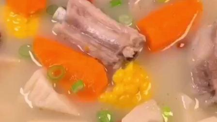 莲藕排骨汤怎么做?