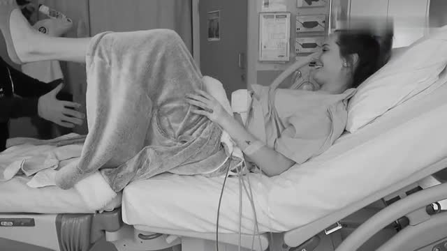 珍贵视频记录孕妇分娩产子的全过程,妈妈真是无与伦比的伟大!