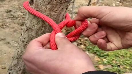 万能的绳子活扣打结手法,学会这一招,万物皆可绑!