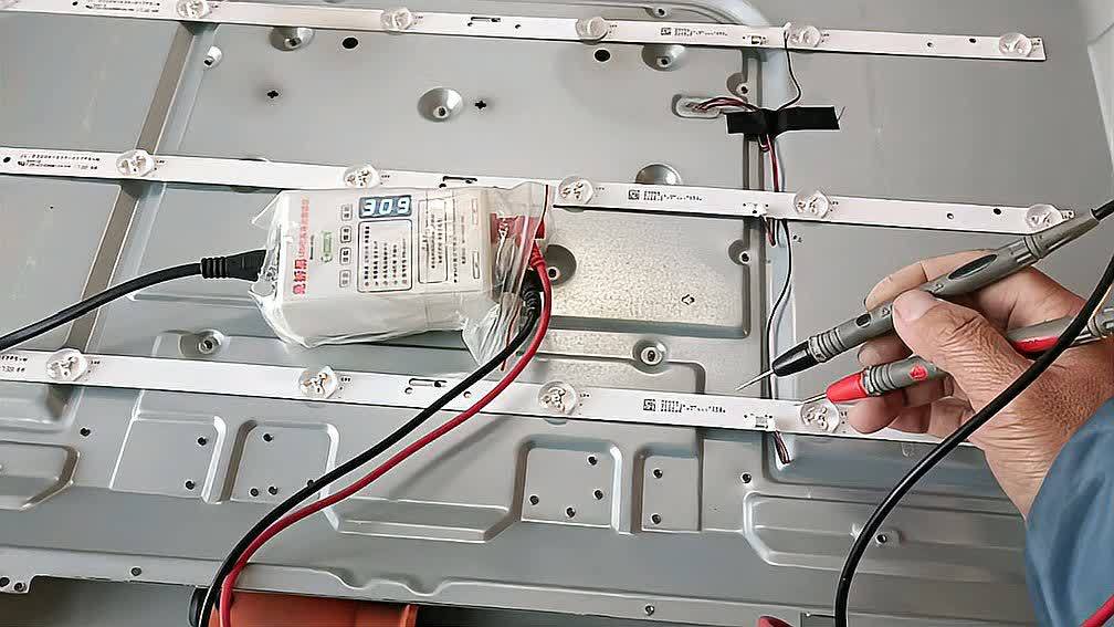 液晶电视背光灯不亮,教大家怎么测量灯条