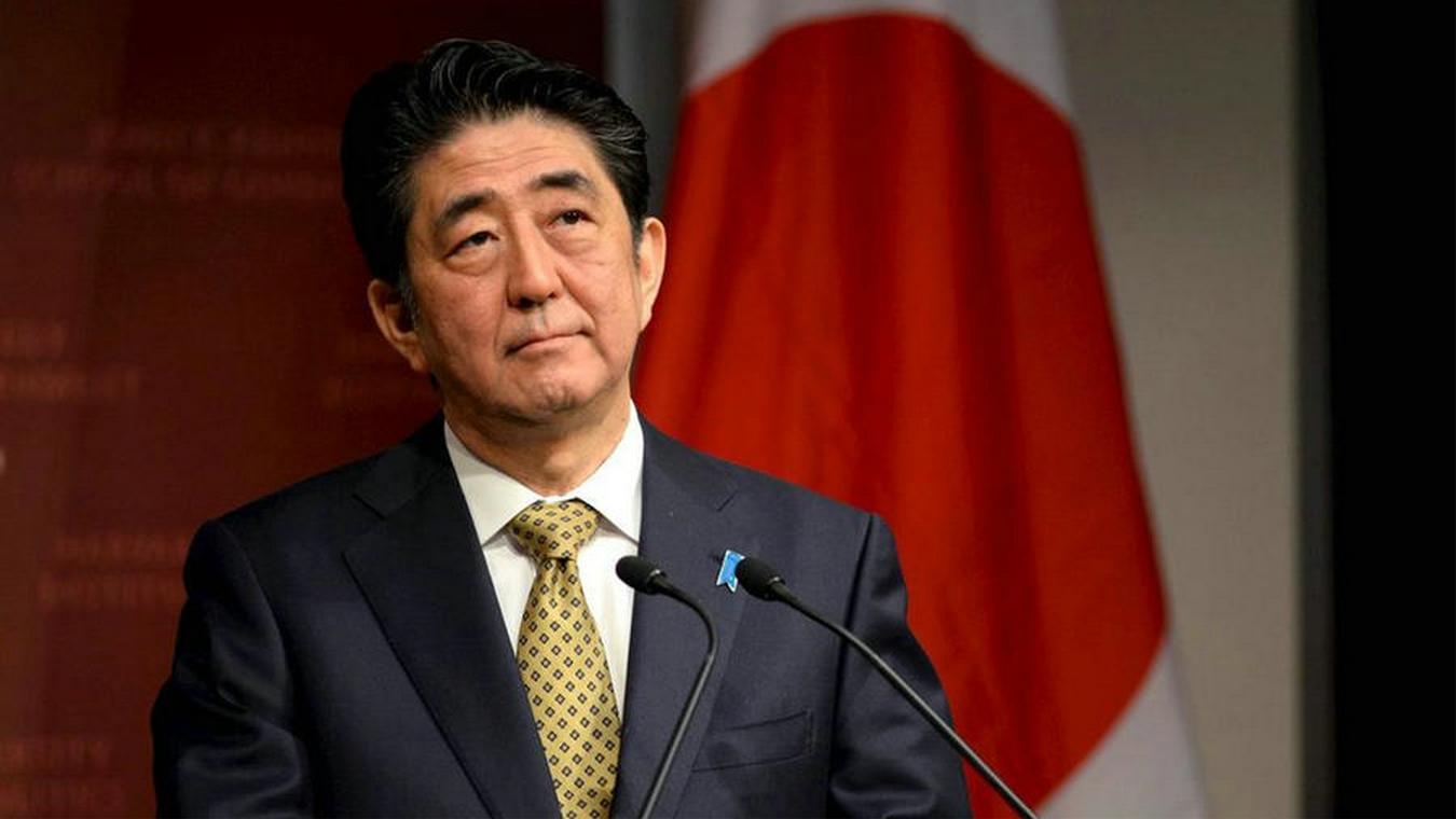 日本政局动荡!安倍要力挺她当"第一任女首相",曾参拜靖国神社
