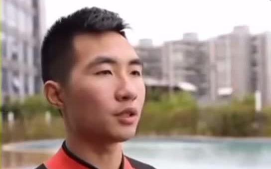 当我们发现溺水者时,应该如何正确施救?