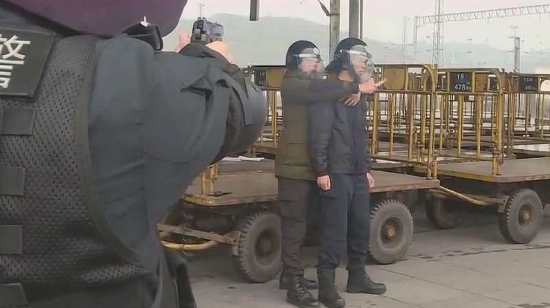 实战演练!看了特警们的身姿,过年回家也不怕了!