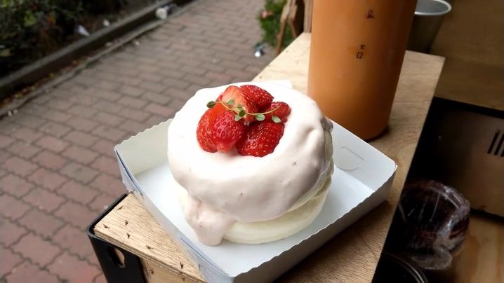 小伙创业卖网红小吃舒芙蕾,吃着像果冻一样Q弹,年轻人超喜欢买