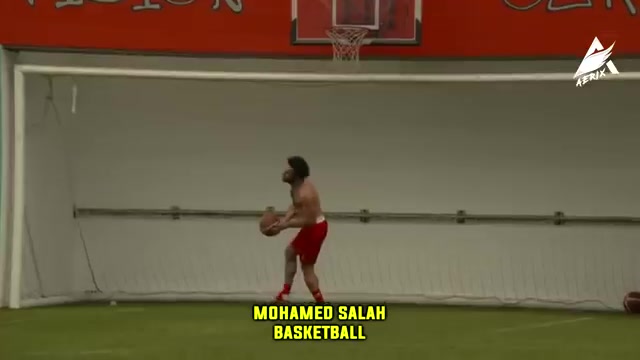 足球运动员的不务正业,格子竟是隐藏库里?!