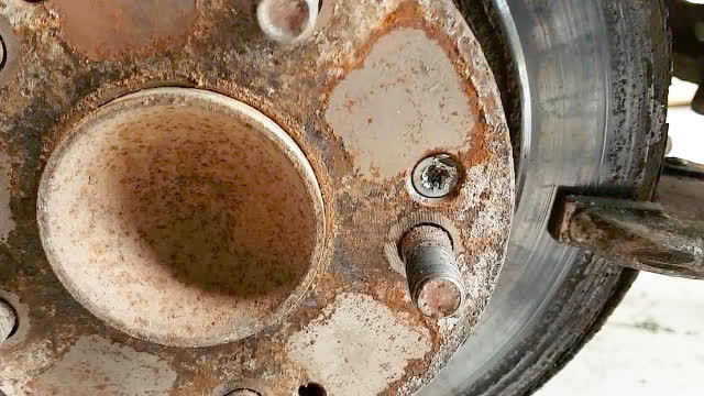 螺丝滑牙拧不出,用这个钻简单粗暴的搞定