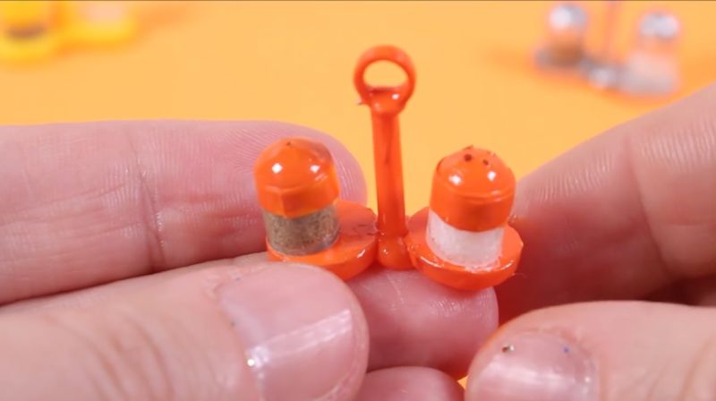 微型世界DIY:迷你胡椒盐瓶