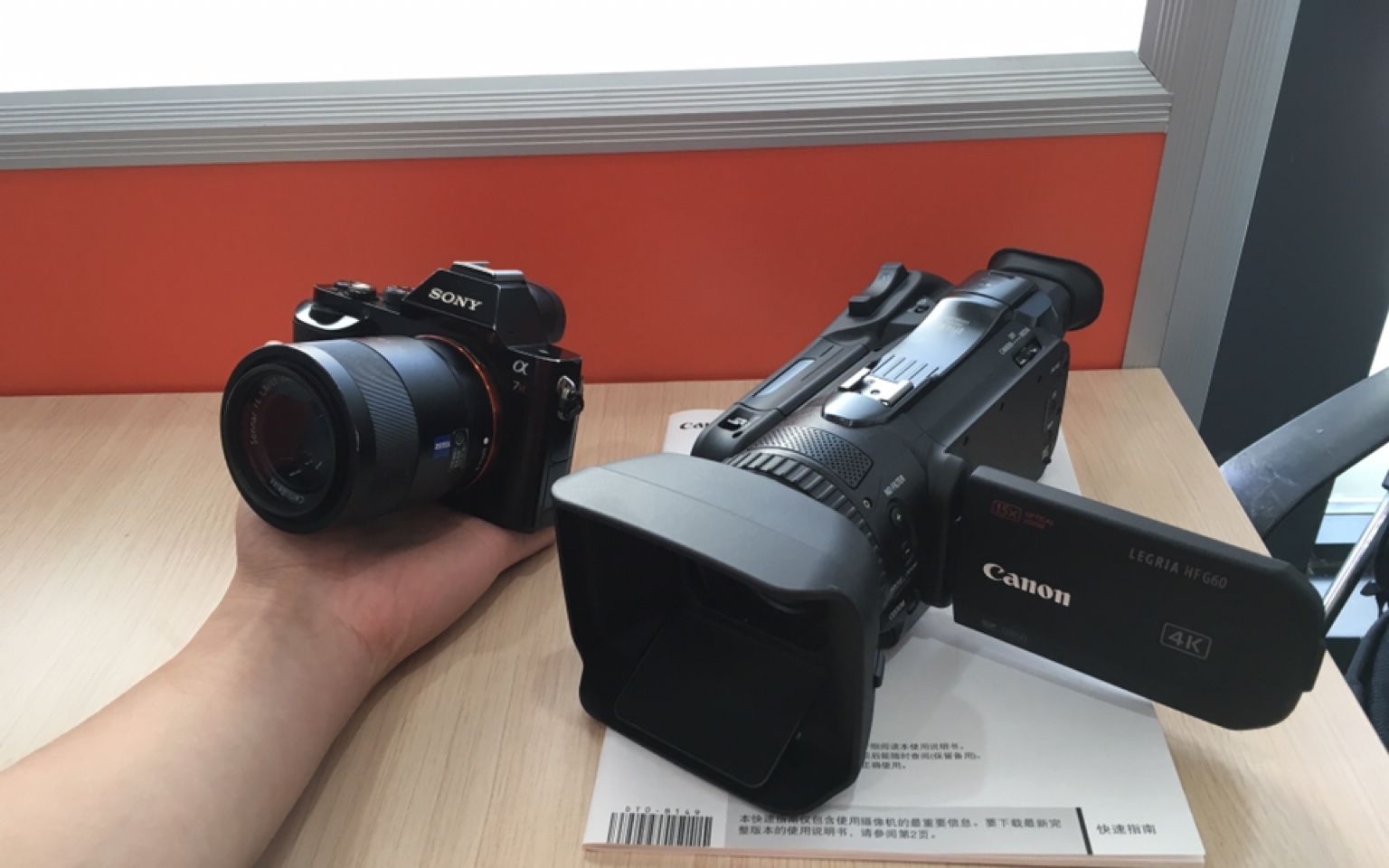 自用的sony a7r1代 狗头oss对比公司刚买的佳能LEGRIA HF G60 防抖...