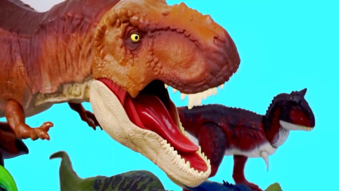侏罗纪时代霸王龙食肉龙三角龙等恐龙模型