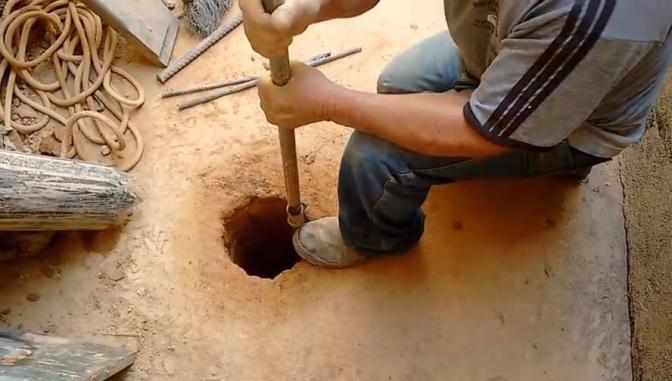 一起带你看看传统手工钻井设备是如何来挖水井的