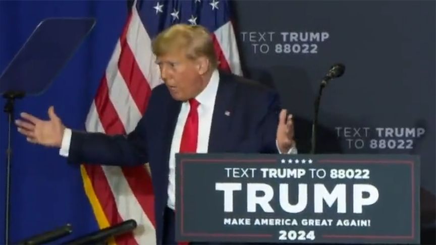 特朗普戏精上身模仿拜登"迷路":我正在竞选...