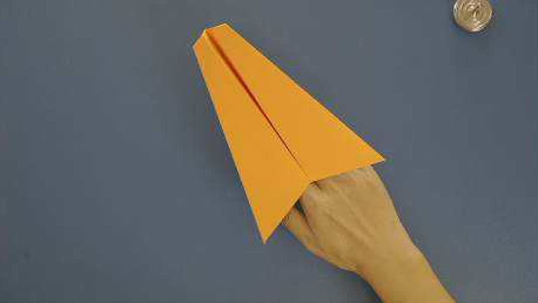 有时纸飞机越简单飞得越远!约翰.柯林斯极简纸飞机Very easy