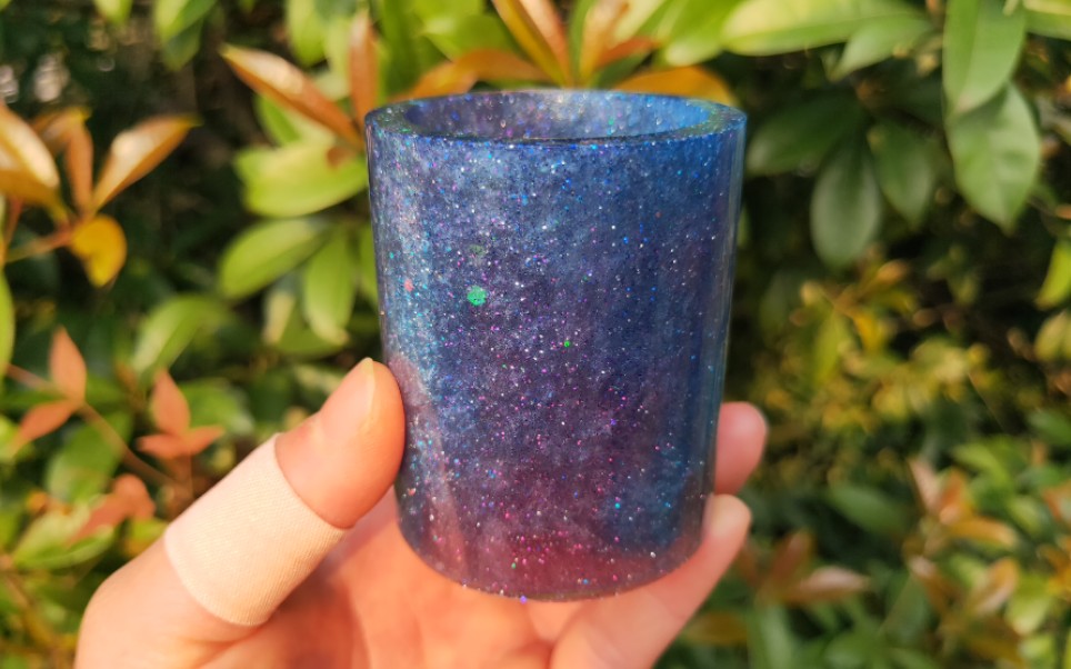 【滴胶】原来留住一片星空如此简单——星空笔筒制作过程