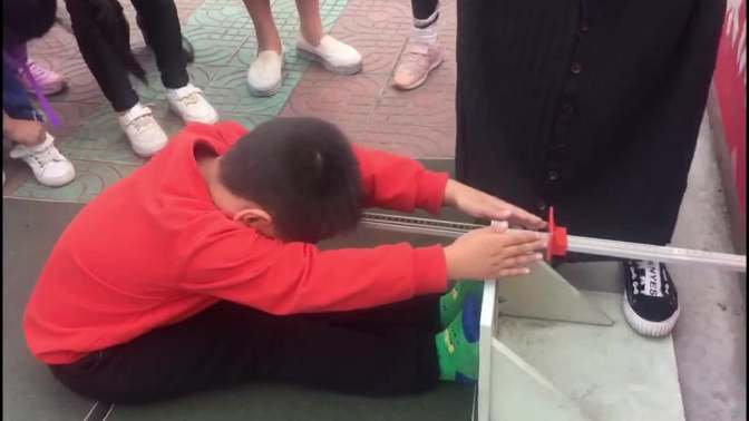 小学生体测坐位体前屈