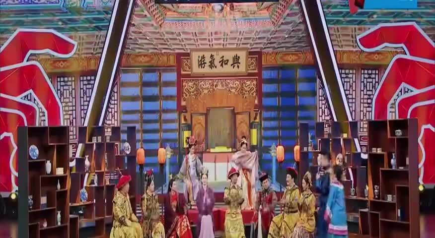 王牌对王牌:蔡少芬玩游戏忘了练习,急得把六都比划出来了!
