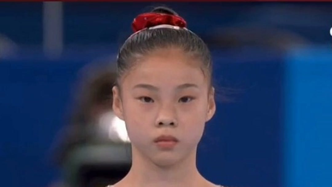 第32金!奥运体操女子平衡木决赛中,管晨辰夺冠;唐茜靖摘得银牌!(编辑:...