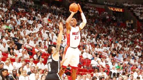 个人篮球投篮训练中文教学,一个人静静的练球,你会射的很准