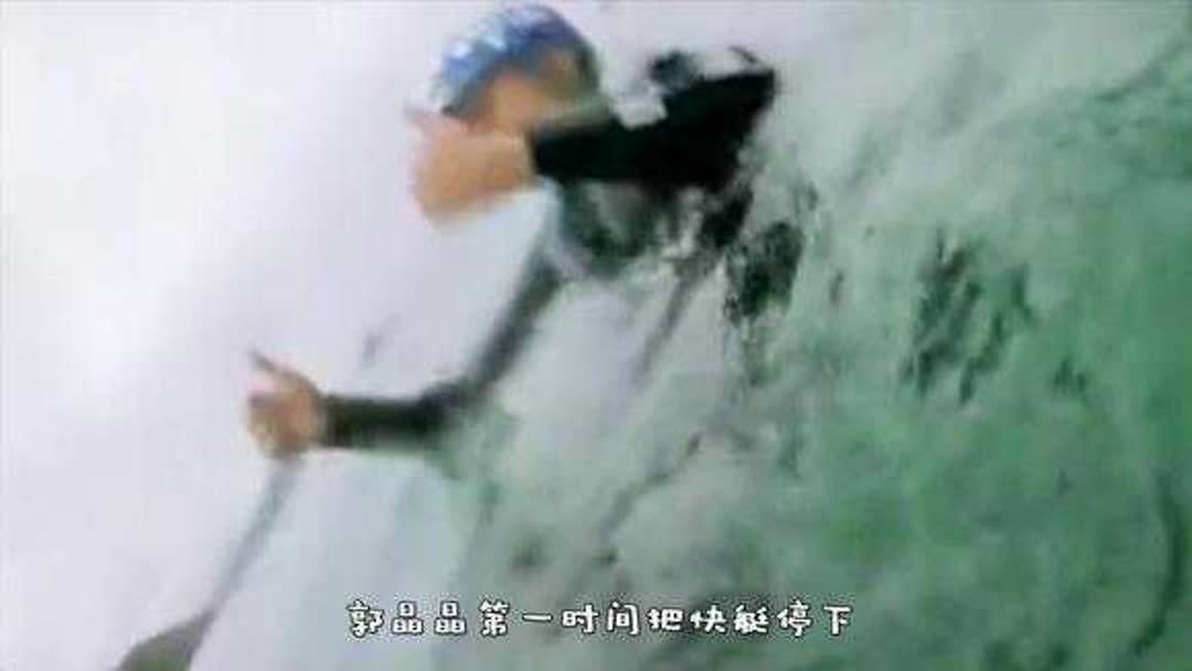 霍启刚做任务出意外,掉进海里直呛海水,郭晶晶的反应真爱无疑