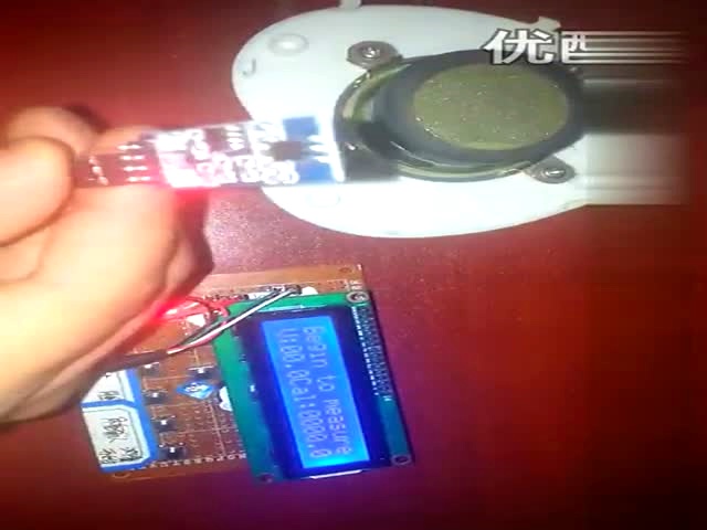 基于51单片机的自行车车速及卡路里计算器By爱好电子工作室