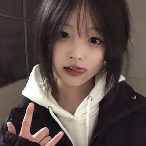 hhh逑姗 