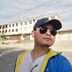 喜欢蓝色的男人 