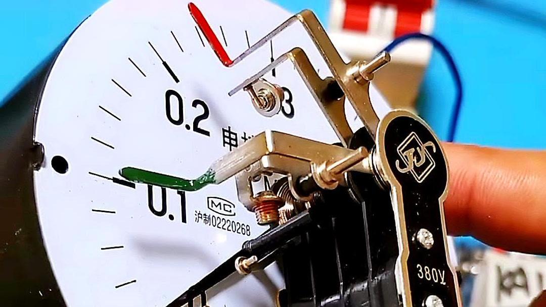 电接点压力表和远传压力表如何接变频器?10个电工有8个都接错线