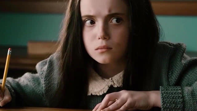 小女孩在教室写下一串数字,50年后发现,是世界