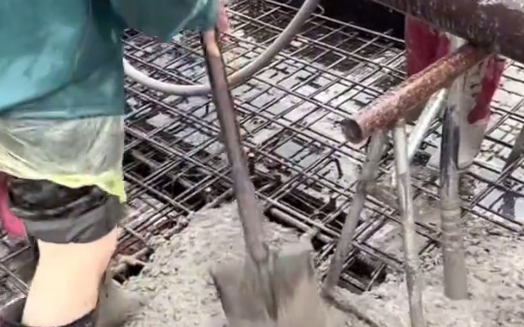 标准层浇筑混凝土顺序,混凝土振捣要求.mp4