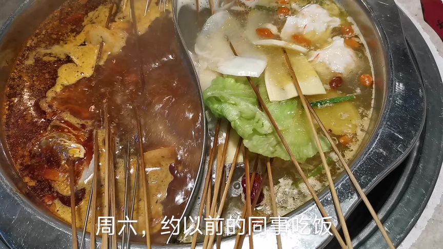 单休一天,打工妹从晚到早,从早到晚马不停蹄在忙什么呢