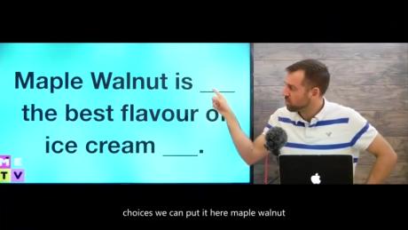 HANDS DOWN你以为是把手放下来的意思?其实是和手没有任何关系