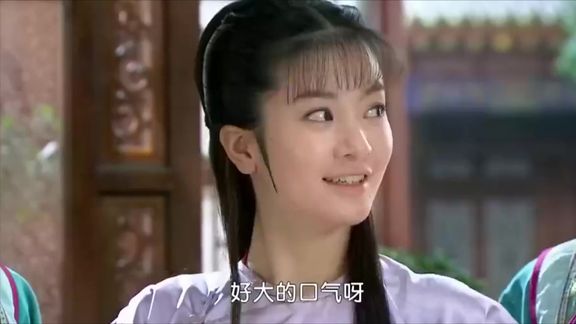 新还珠格格:小燕子隔门喊话感觉太累,干脆忍痛出门跟他们聊天